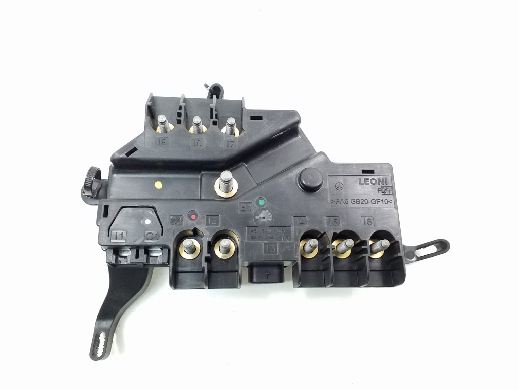 Used Mercedes Benz S-Class Fuse box in the cabin A2225402550