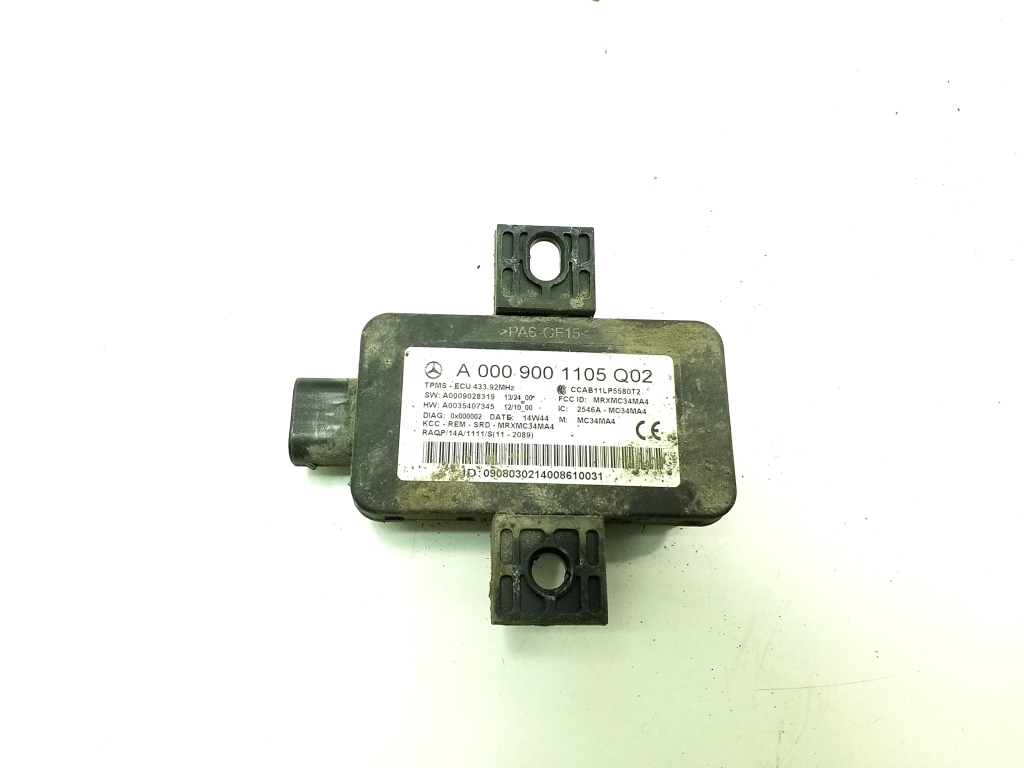 Used Mercedes Benz S-Class Tire pressure control module A0009001105