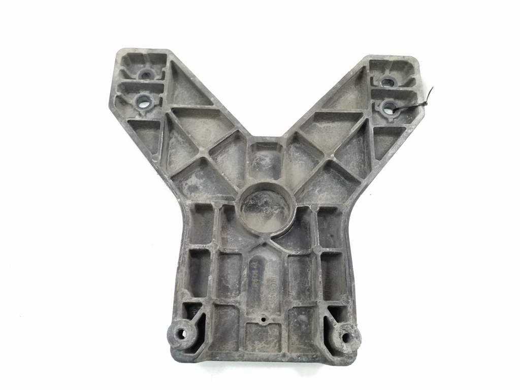 Used Mercedes Benz S-Class Holder next A2225240440