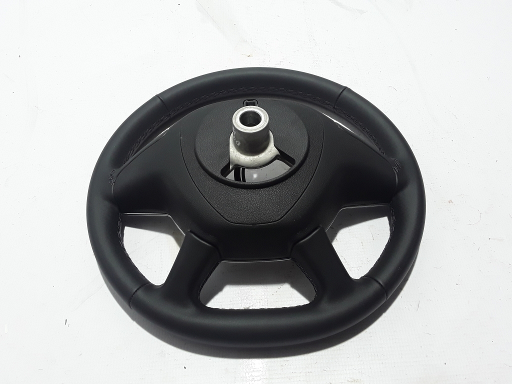 Used Dacia Duster Steering wheel 484000307R