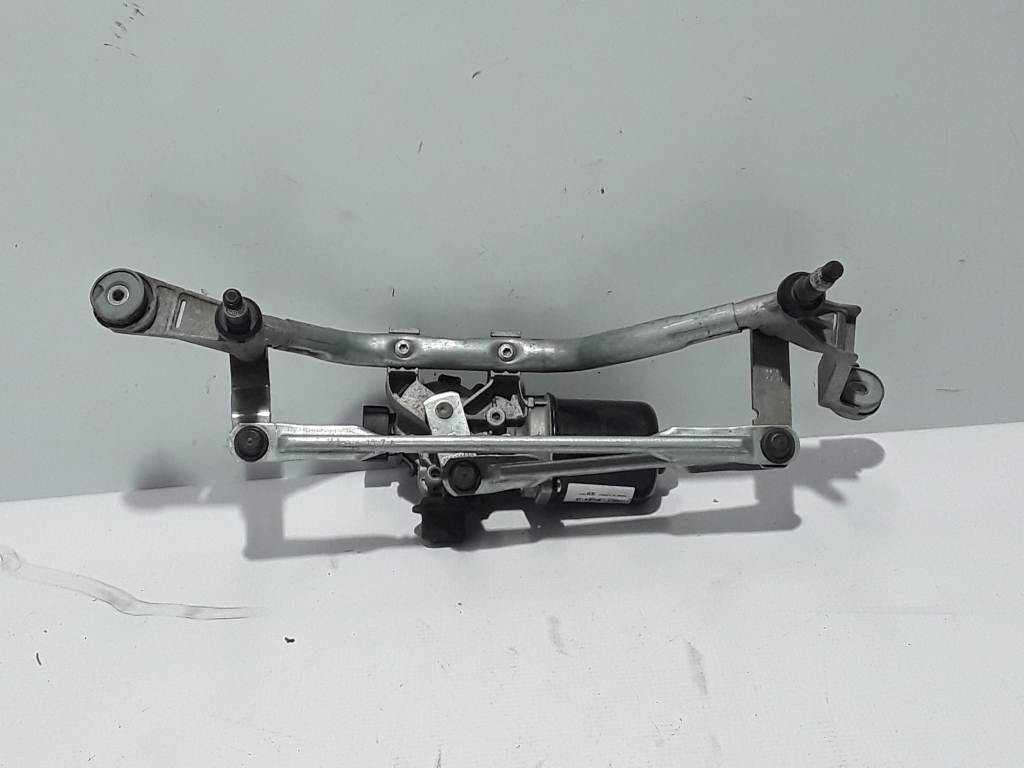 Used RENAULT Clio Windshield wiper mechanism 288004542R