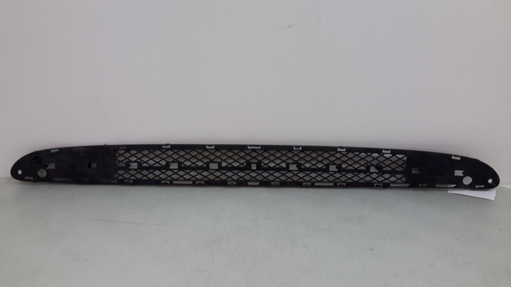 Used Mercedes Benz C-Class Front bumper lower grille A2038851323