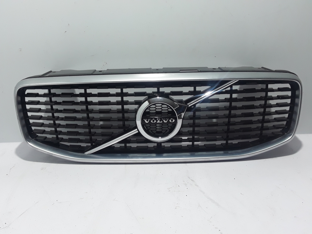 Used VOLVO XC60 Front grille 31425538