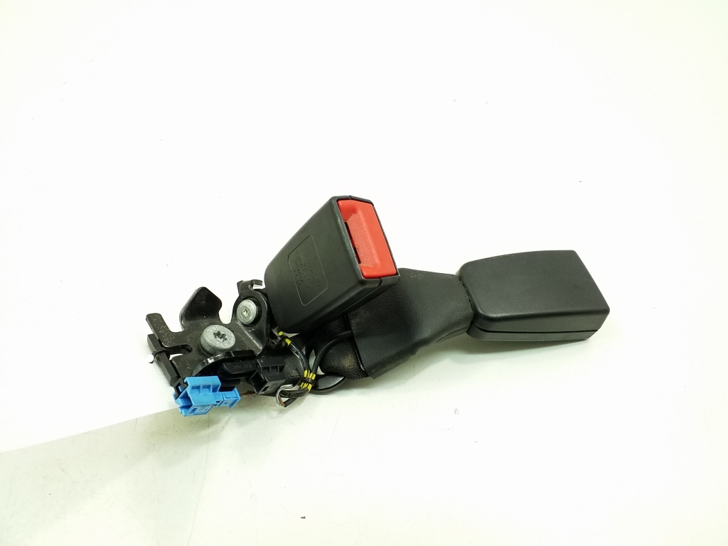 Used Mercedes Benz C-Class Rear seat belt buckle A2058600469