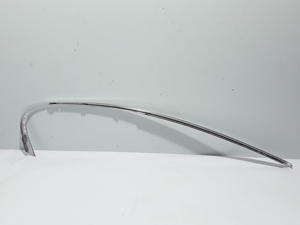 Naudotas BMW 5 SERIES Galinių šoninių durų juostelė prie stiklo išorinė ...