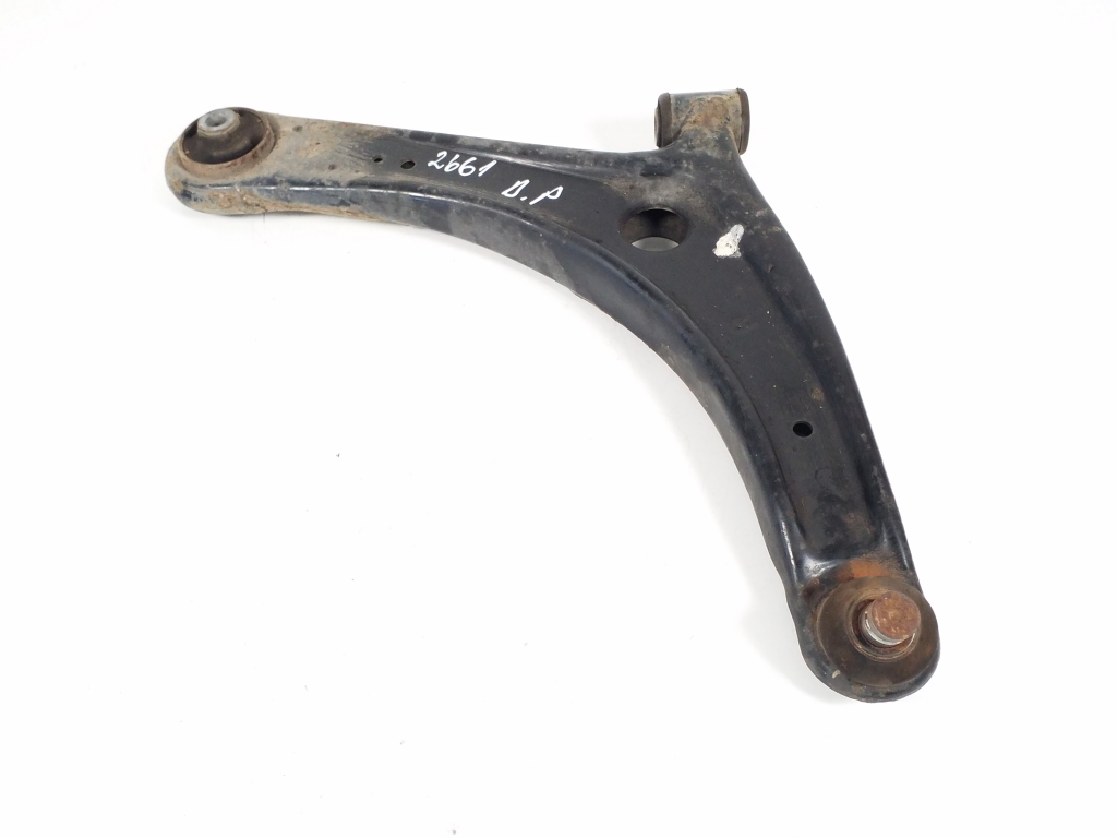 Naudotas Mitsubishi Outlander Priekinė svirtis 4013A500