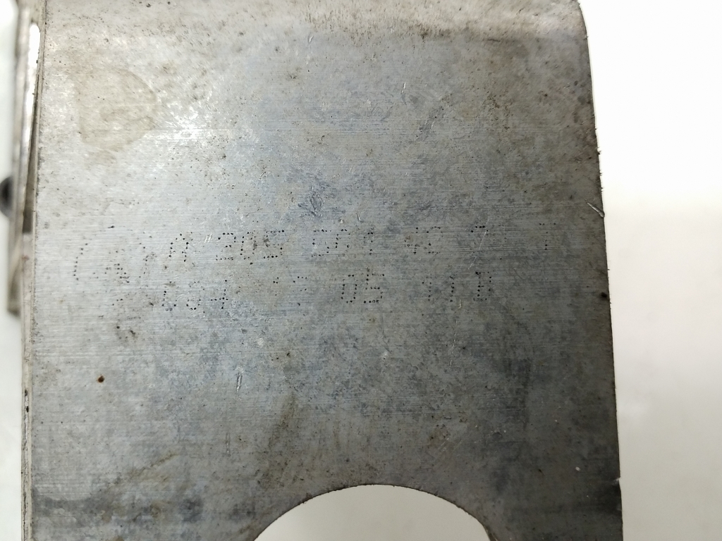 Used Mercedes Benz C-Class Cooling radiator bracket A2055014220