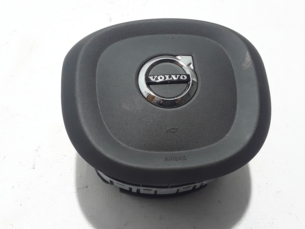 Used VOLVO XC60 Airbag steering wheel 39834785