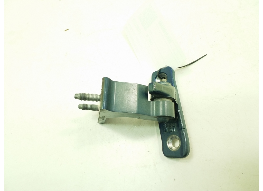 Used Mercedes Benz C-Class Front door top hinge A2057200137