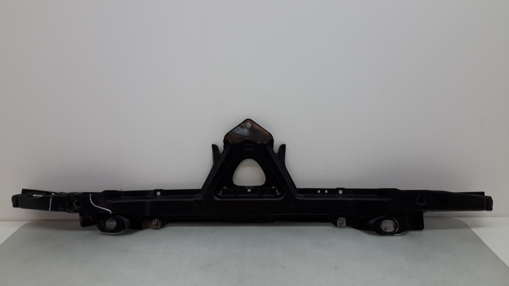 Used Mercedes Benz B-Class The middle part of the front frame A1696200485