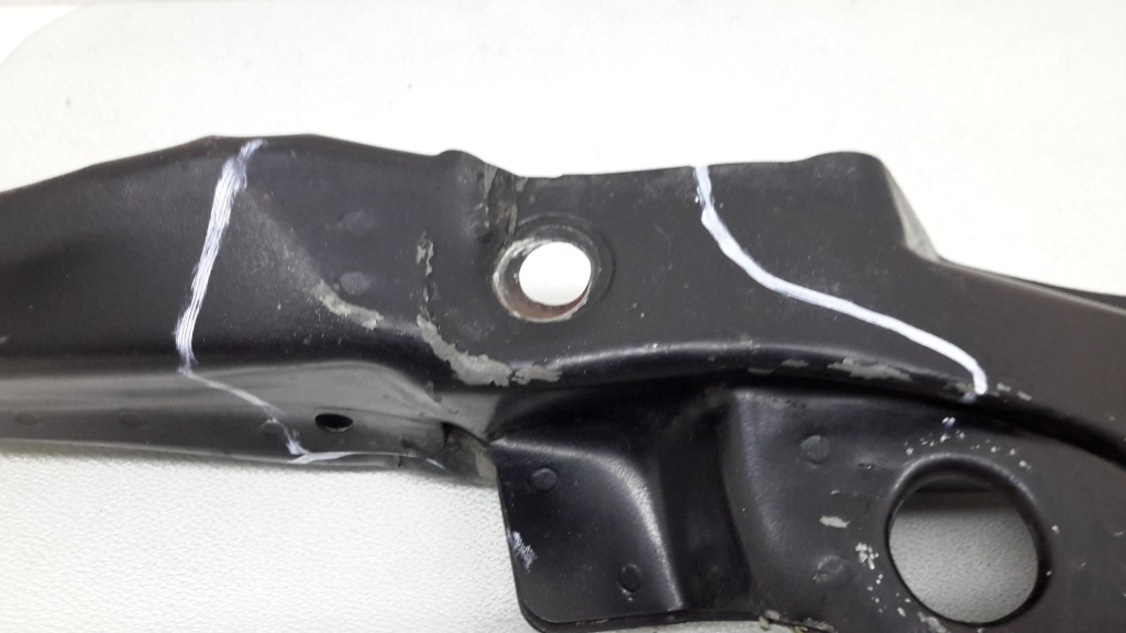 Used Mercedes Benz B-Class The middle part of the front frame A1696200485