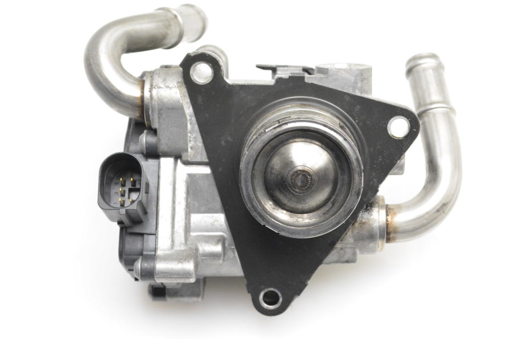Used Volkswagen Tiguan EGR valve 04L131501