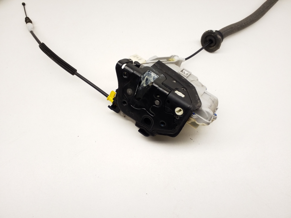 Used AUDI A6 Rear side door lock 4g0839016