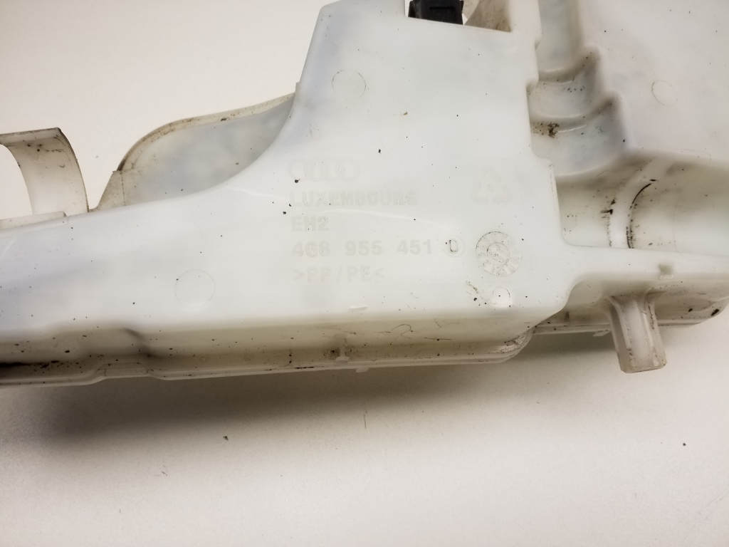 Used AUDI A6 Windscreen washer tank front 4g8955451d