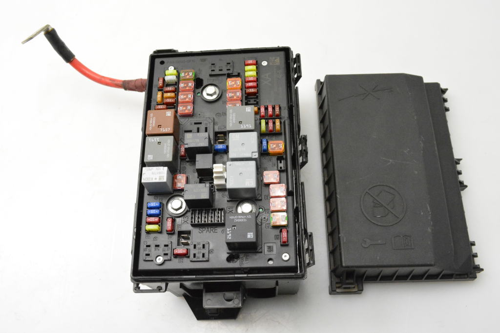 used-opel-astra-fuse-box-housing-under-the-hood-13449204