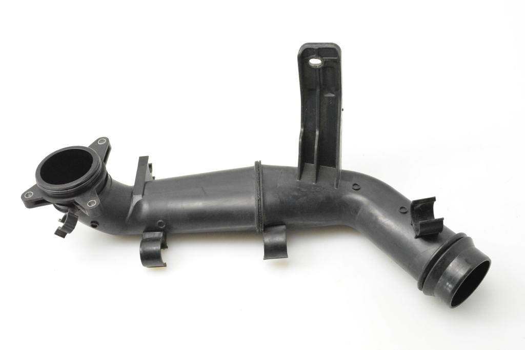 Used Opel Astra Air intake hose 13240176