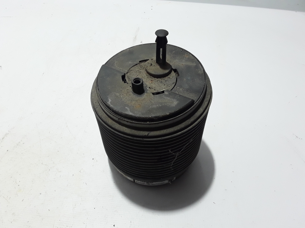 Used VOLVO XC90 Rear axle airbag 31476428