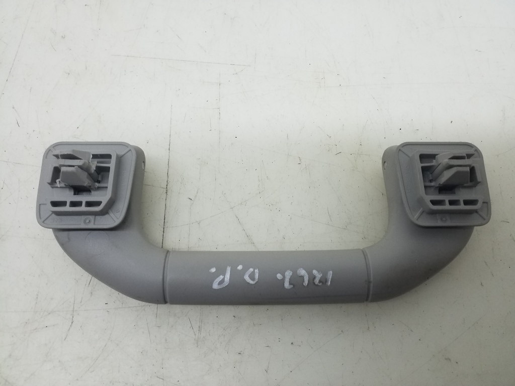 Used Mercedes Benz C-Class Roof inner handle A2048100051