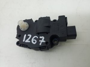 Used Mercedes Benz C-Class Interior shoulder valve motor A2218200042