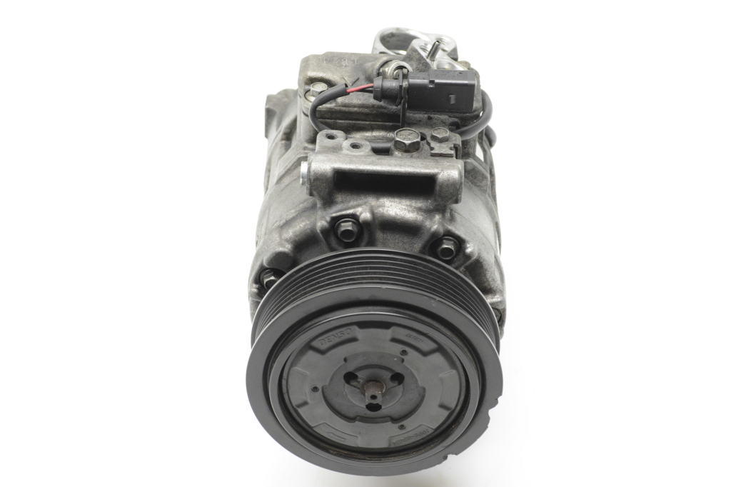 Used AUDI Q7 Air conditioner compressor 7L6820808