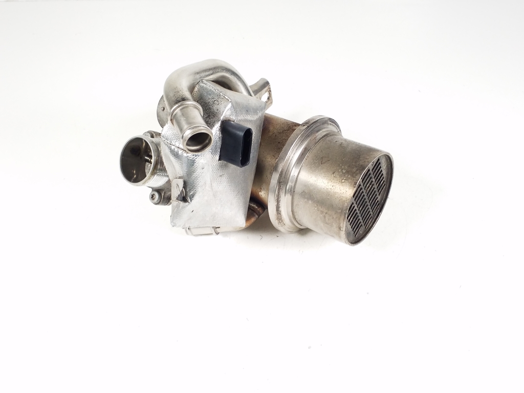 Used Volkswagen Golf EGR valve cooler 04L131512D