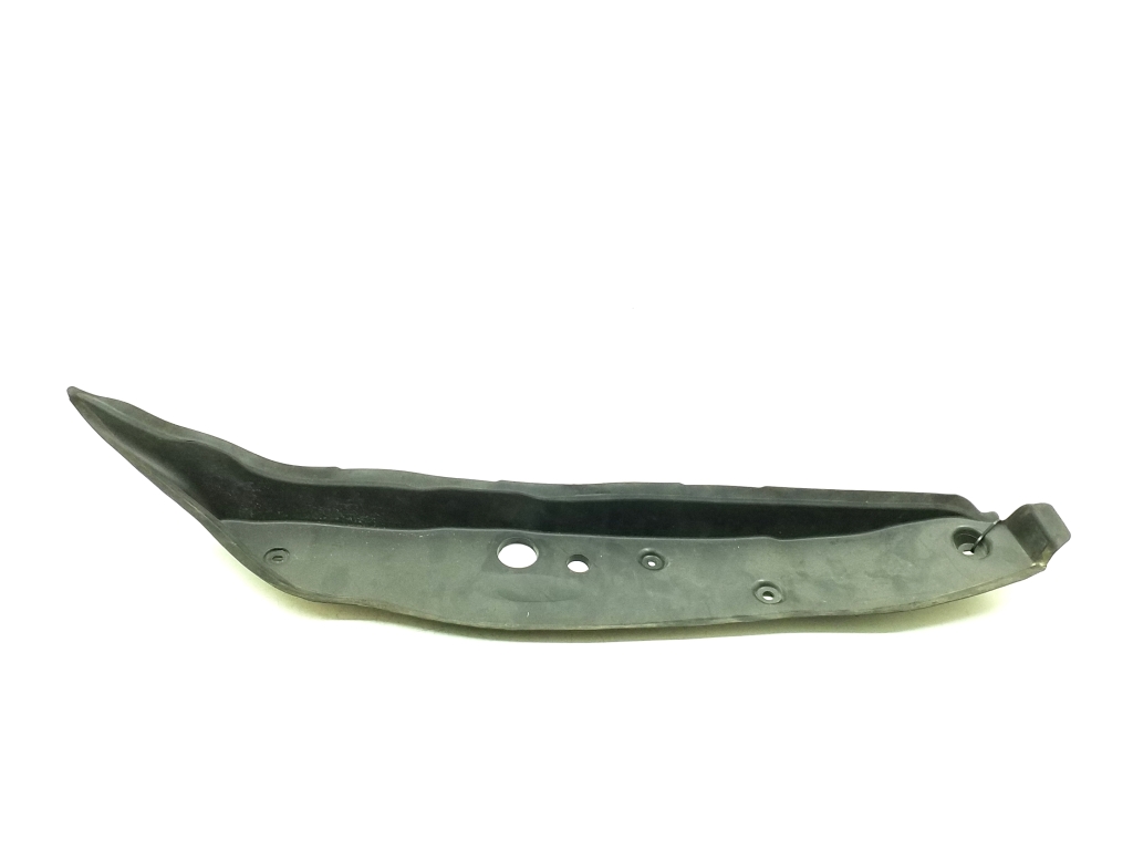 Used Mercedes Benz GLC-Class Other part of the front wing A2538890025