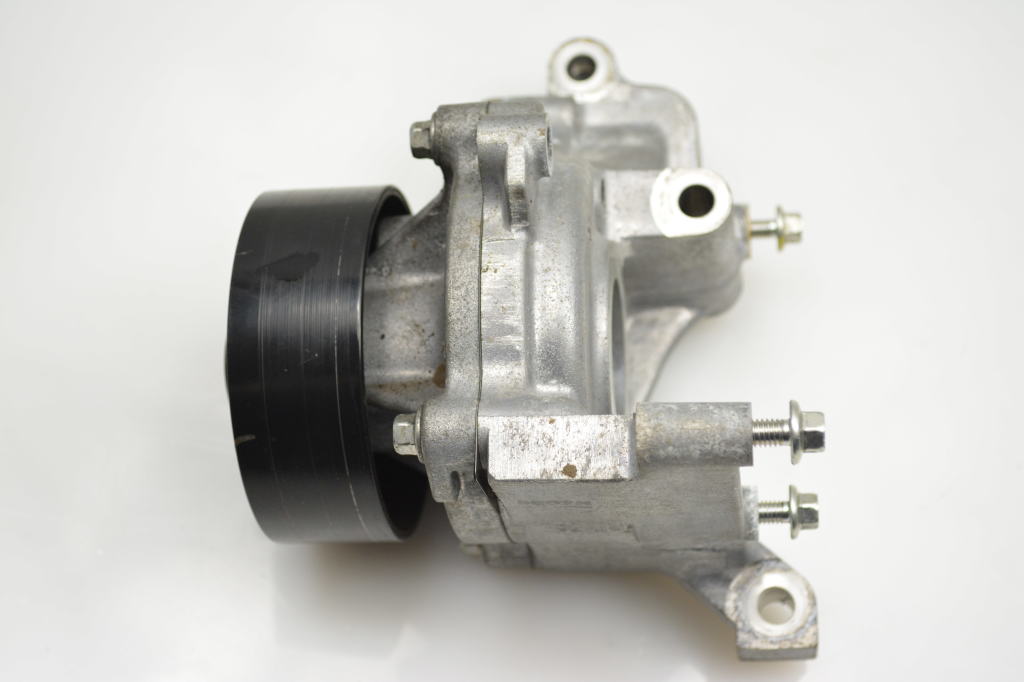 Used Mazda 3 Water pump S55015010