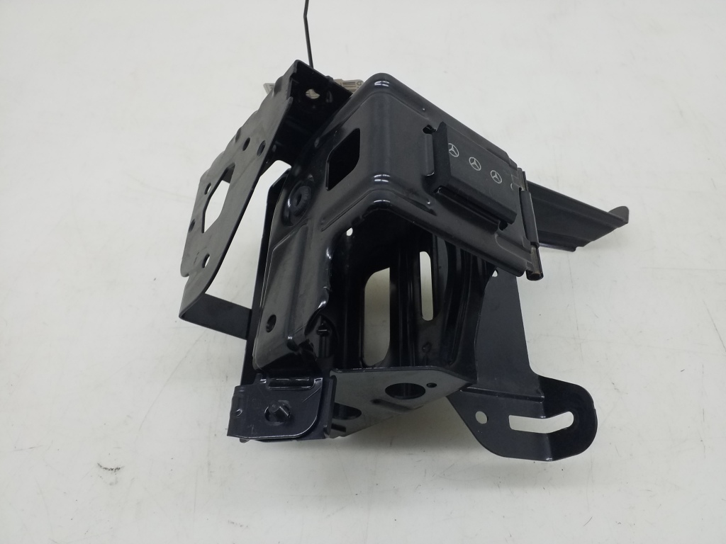 Used Mercedes Benz C-Class Battery holder A2045400440