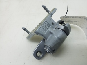 Used Mercedes Benz C-Class Front door lower hinge A2047200337