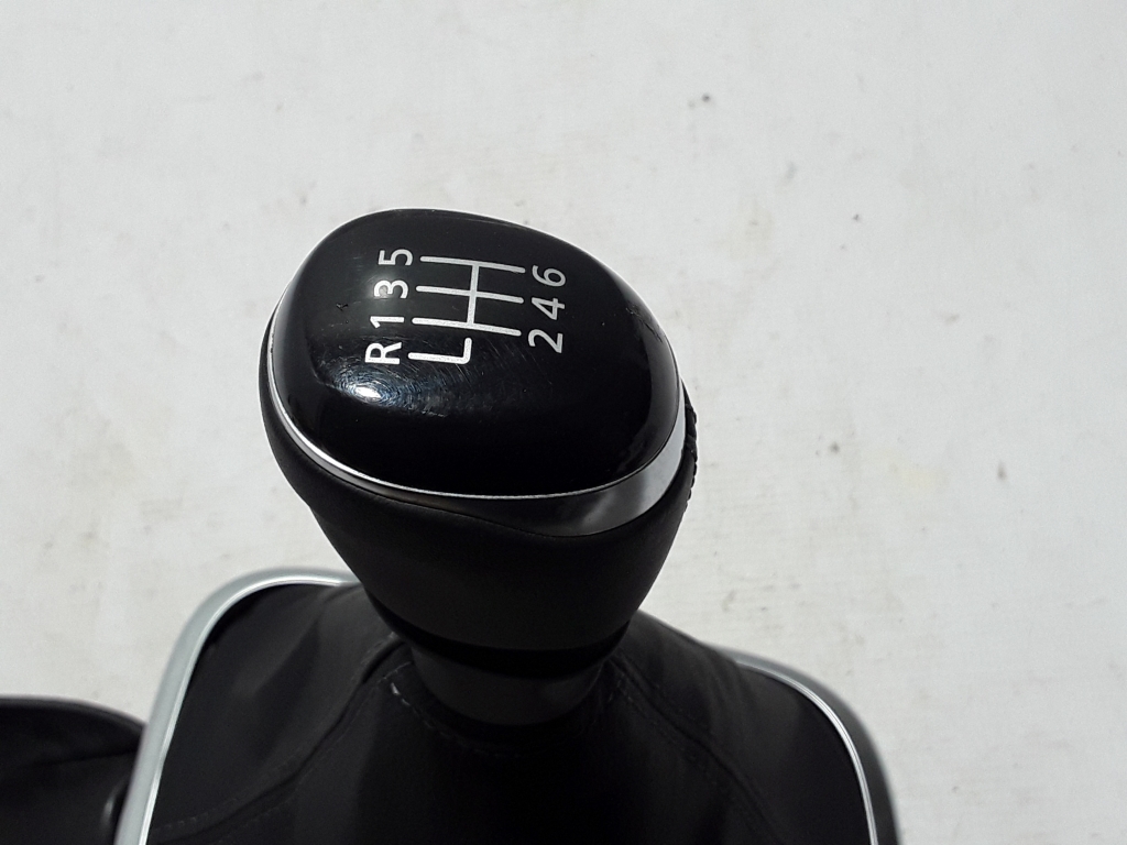 Used RENAULT Kadjar Gear shift mechanism and its details 341042886R