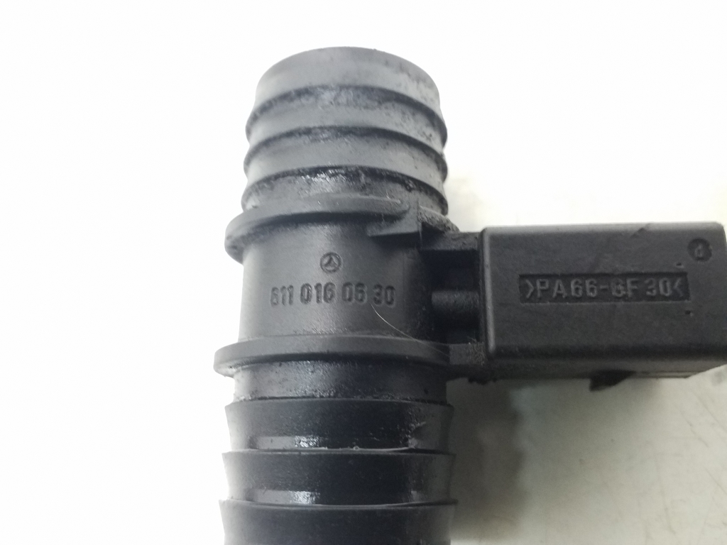 Used Mercedes Benz Vito The sensor is different A6110160630