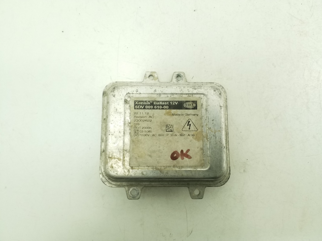Used Mercedes Benz Vito Control unit for xenon headlights A0008212561
