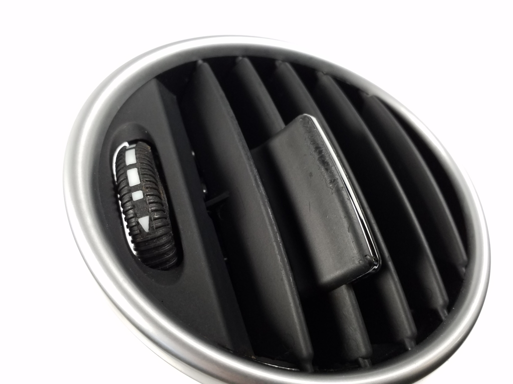 Naudotas Mercedes Benz GL-Class Salono panelės ventiliacinės grotelės ...