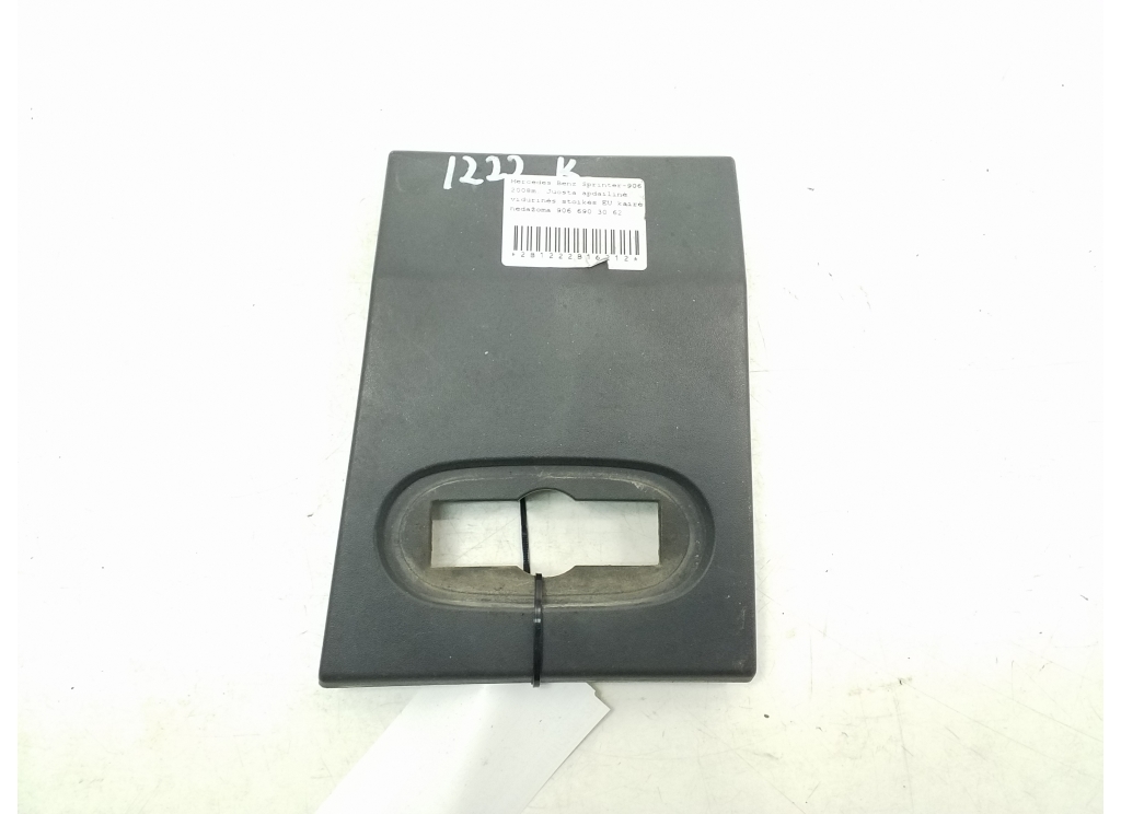 Naudotas Mercedes Benz Sprinter Vidurinio statramsčio išorinė apdaila ...