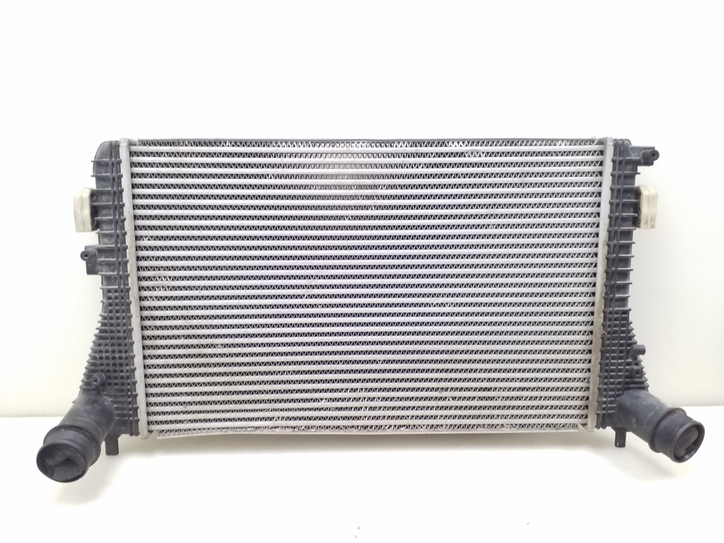 Used Volkswagen Beetle Intercooler radiator 1K0145803CA