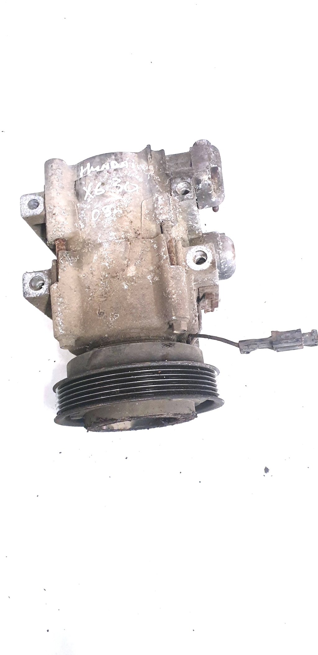 Used Hyundai XG Air conditioner compressor FD46XG