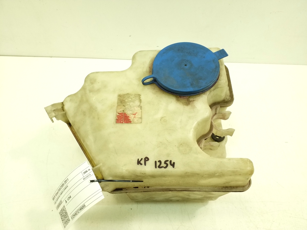 Naudotas Mercedes Benz B-Class Langų apiplovimo bakelis priekinis ...