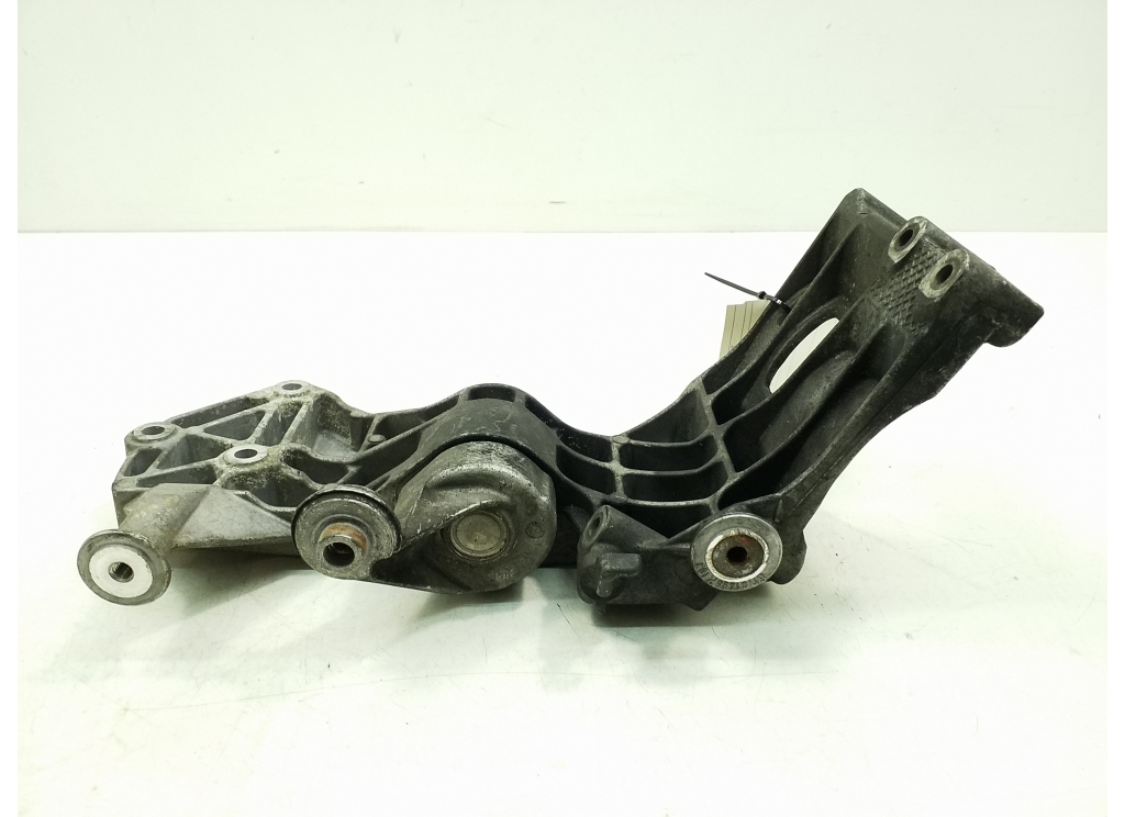 Used Mercedes Benz B-Class Strap tensioner A2662000670