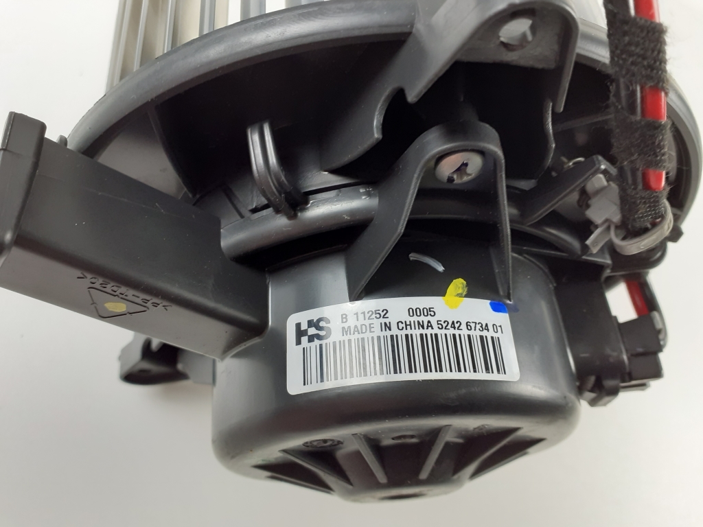 Used Opel Insignia Cabin shoulder motor 13263281