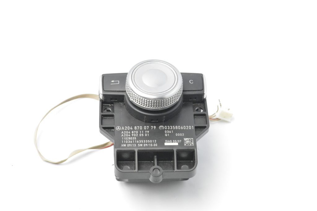 Used Mercedes Benz C-Class Switch and its parts A2048700779