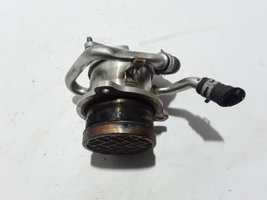 Used Dacia Duster EGR valve cooler 147358604R