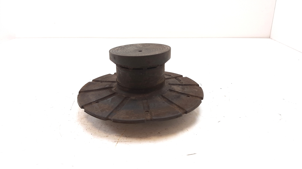 Used Mercedes Benz Vito Rear spring support