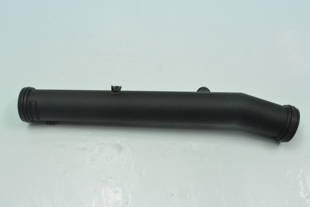 Used AUDI A3 Pipe 032121065H