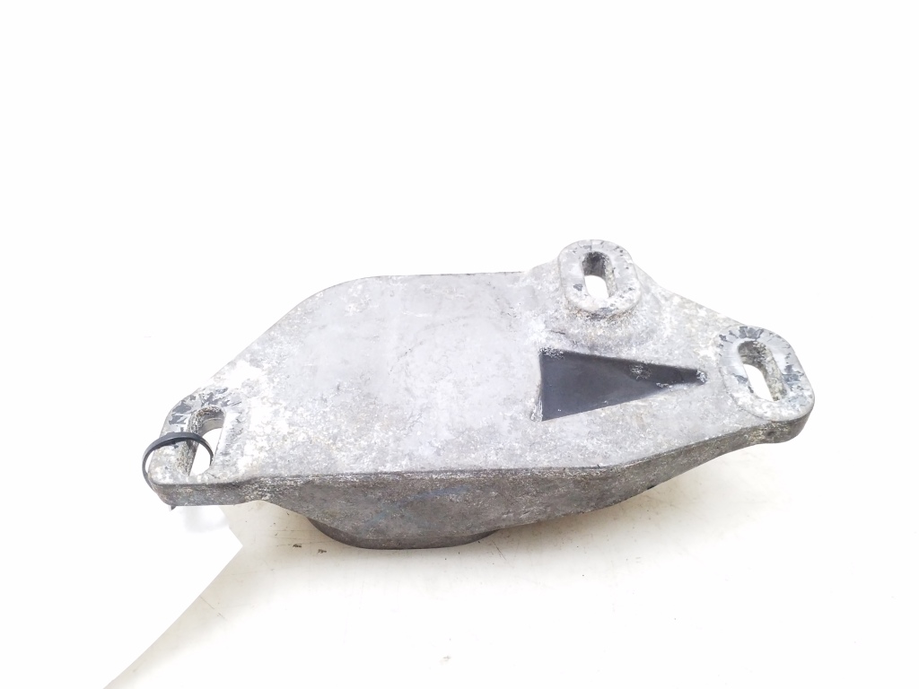 Used AUDI A4 Engine holder 8E0199335J