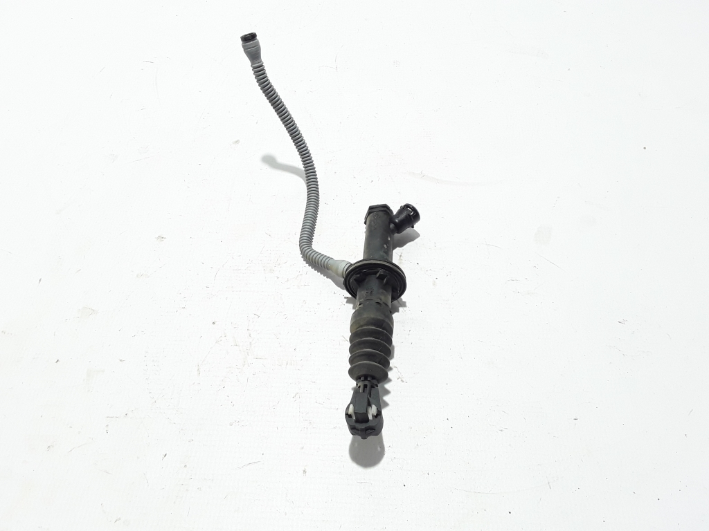 Used RENAULT Clio Clutch cylinder working 306100642R
