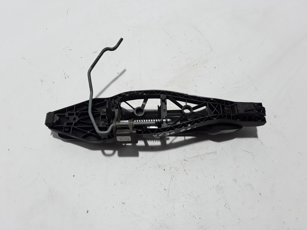 Naudotas VOLVO XC90 Galinių šoninių durų atidarymo rankenėlė išorinė ir ...