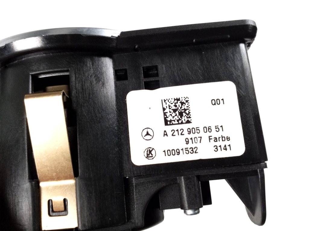 Used Mercedes Benz E-Class Light on switch A2129050651