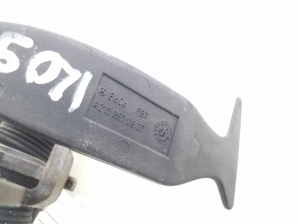 Used Mercedes Benz E-Class Engine cover lock A2028800464