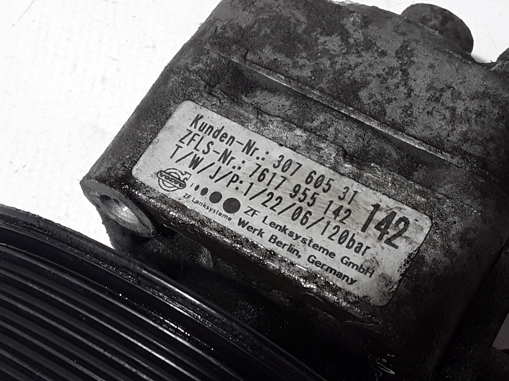 Naudotas VOLVO XC90 Vairo stiprintuvo siurblys 30760531