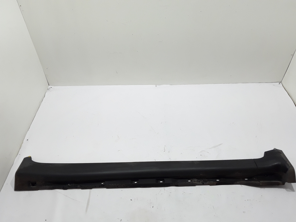 Used VOLVO XC90 Exterior sill trim 30653723